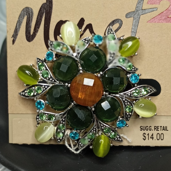 Jewelry | Vintage Green Lapel Pin | Poshmark